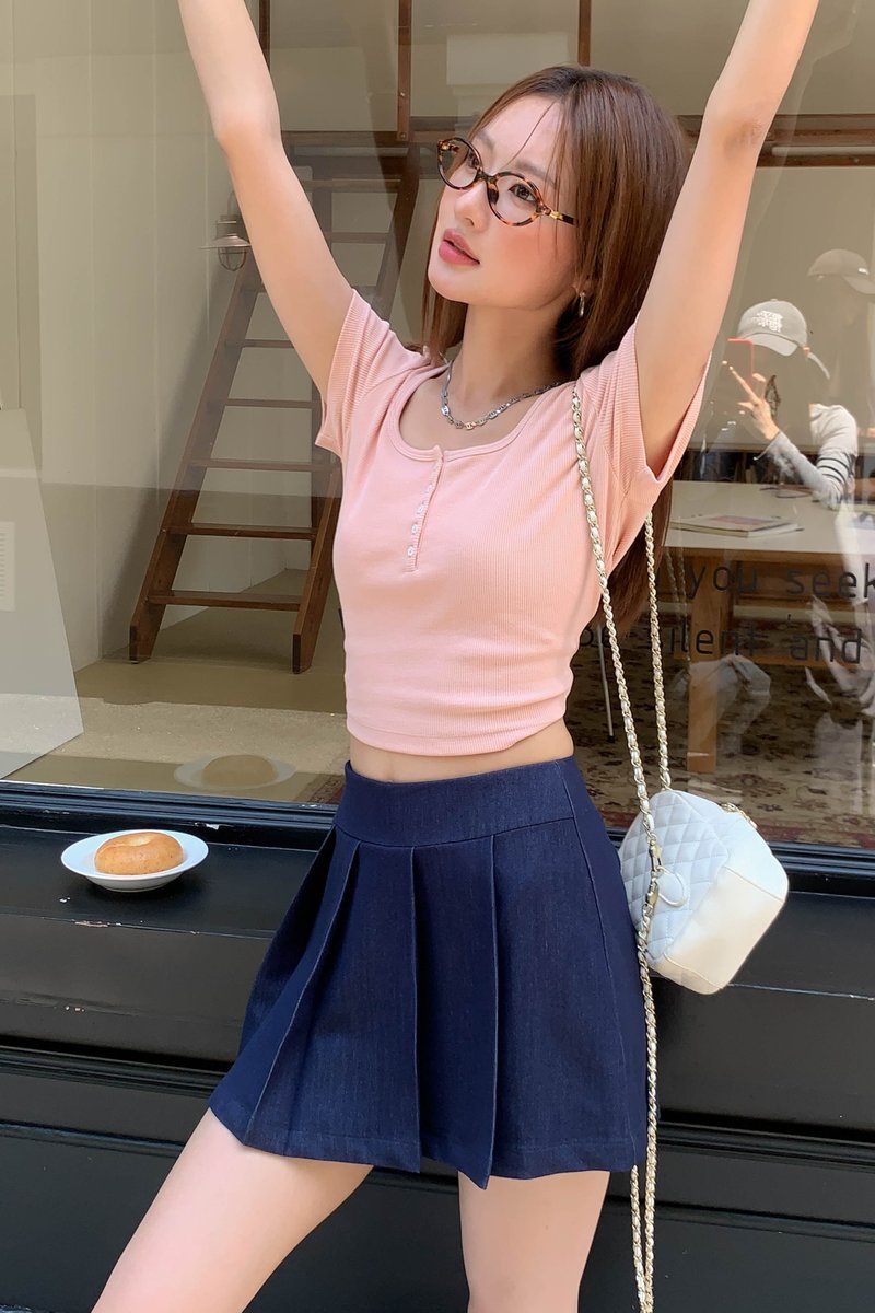1.0 CLASSIC -5KG PLEATED SKIRT IN BLUE | ARIMEE | MAISON DE MEE